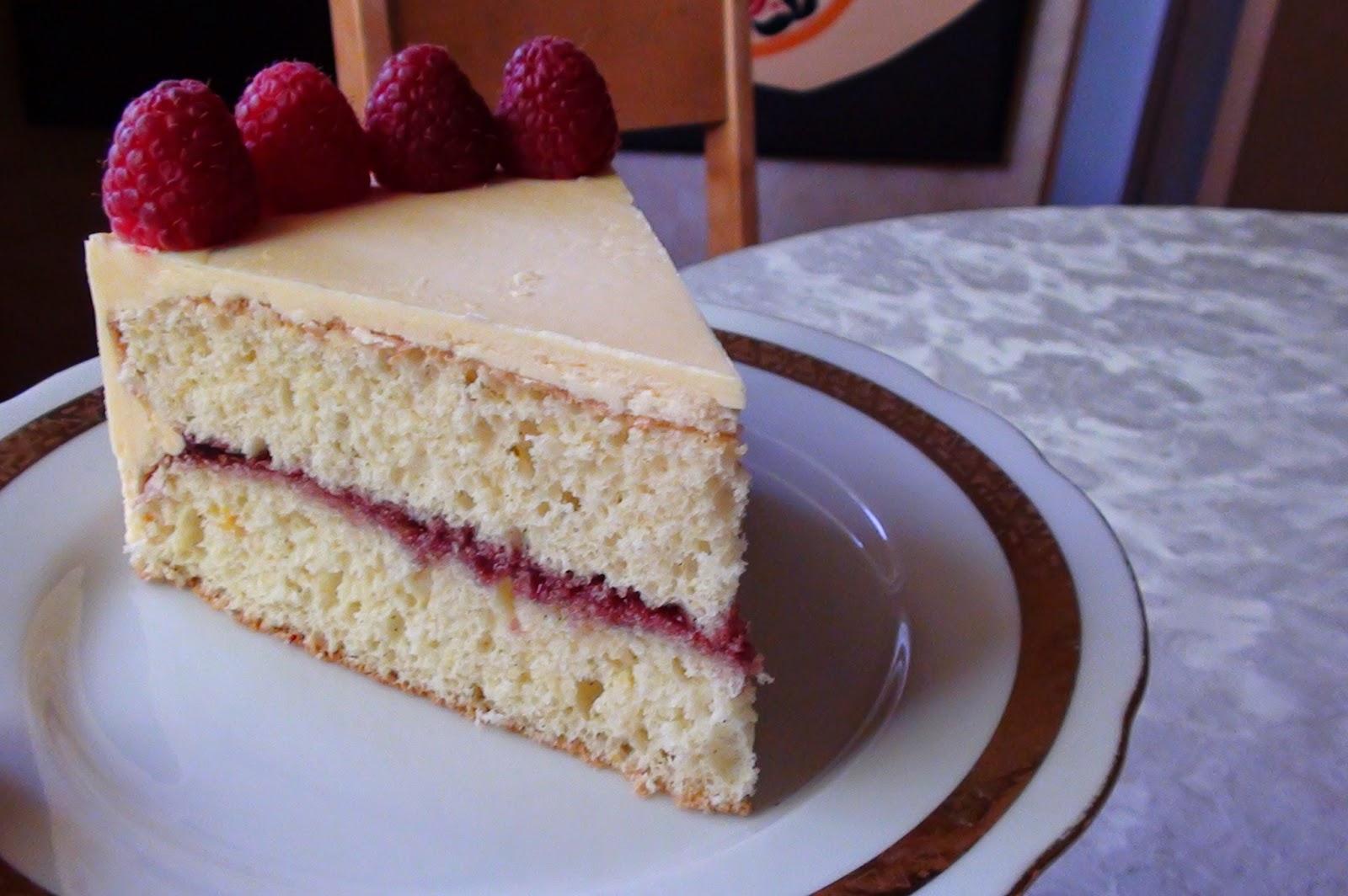 zsuzsa is in the kitchen: RASPBERRY CUSTARD CAKE