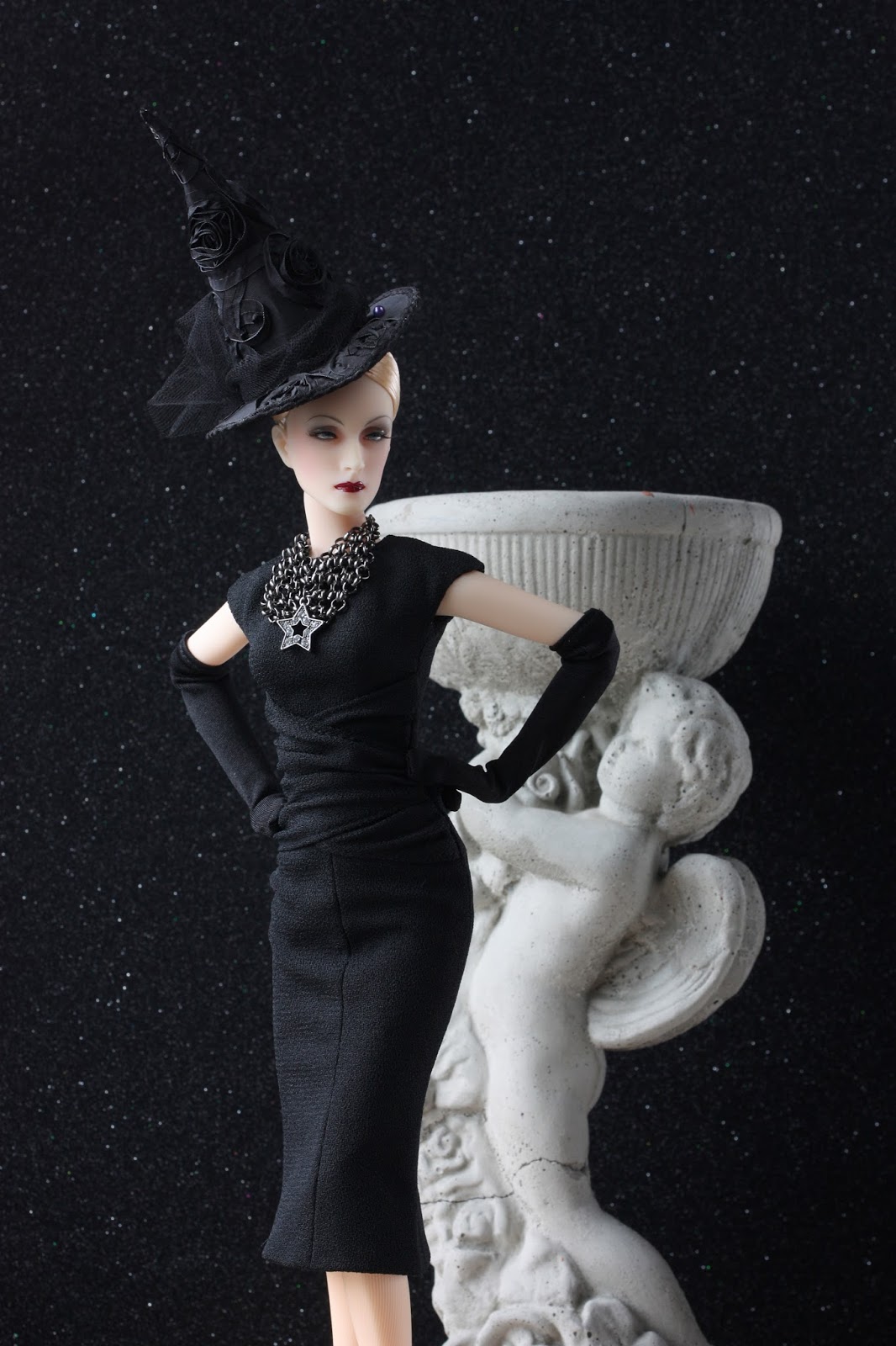 Dolldom: In Love with a Witch