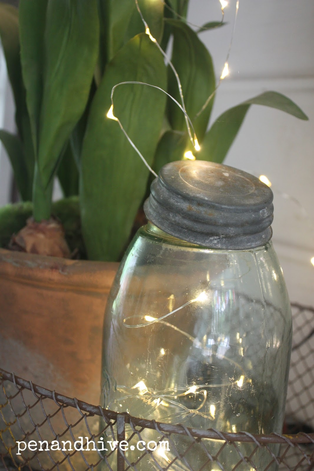 Pen & Hive: How To Make a Firefly Lamp for Your Backporch or Patio