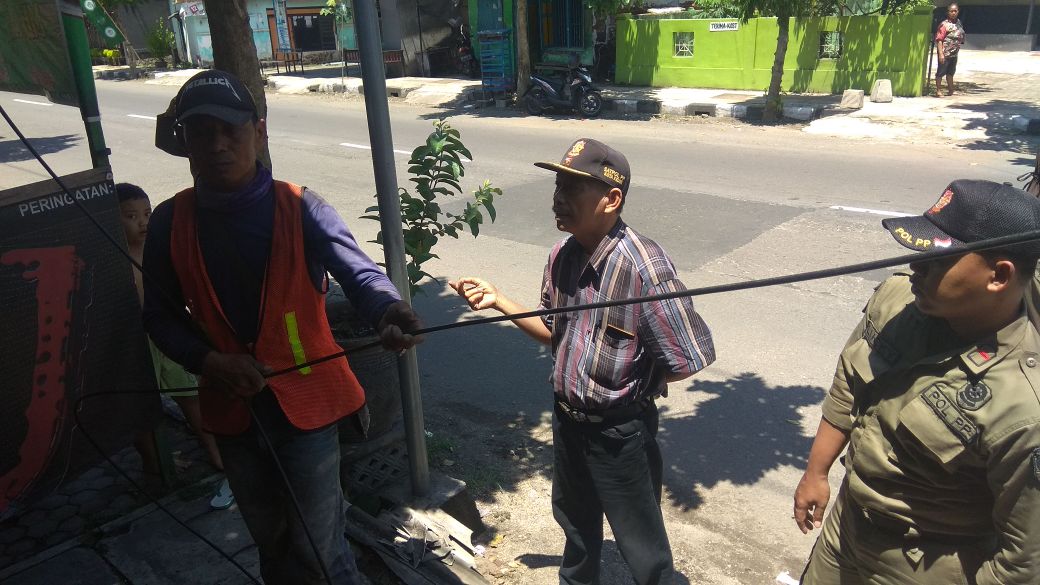 Izin Mendirikan Tiang Internet - Delinewstv