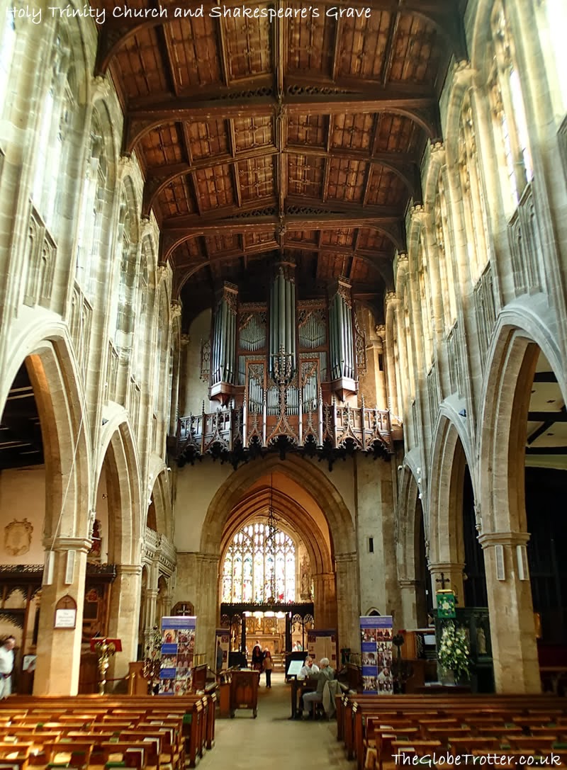 The Holy Trinity Church in Stratford-upon-Avon - The Globe Trotter