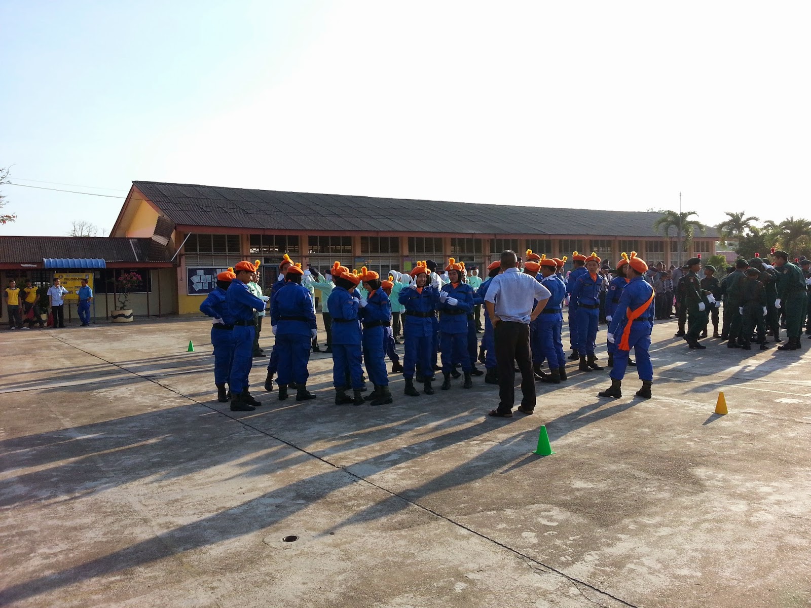 SMK. KEMUMIN : Pertandingan Kawad Kaki 2014