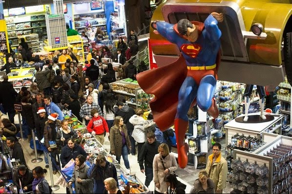 Moongem Comics: Superman Saves Shoppers In Times Square Toys-R-Us