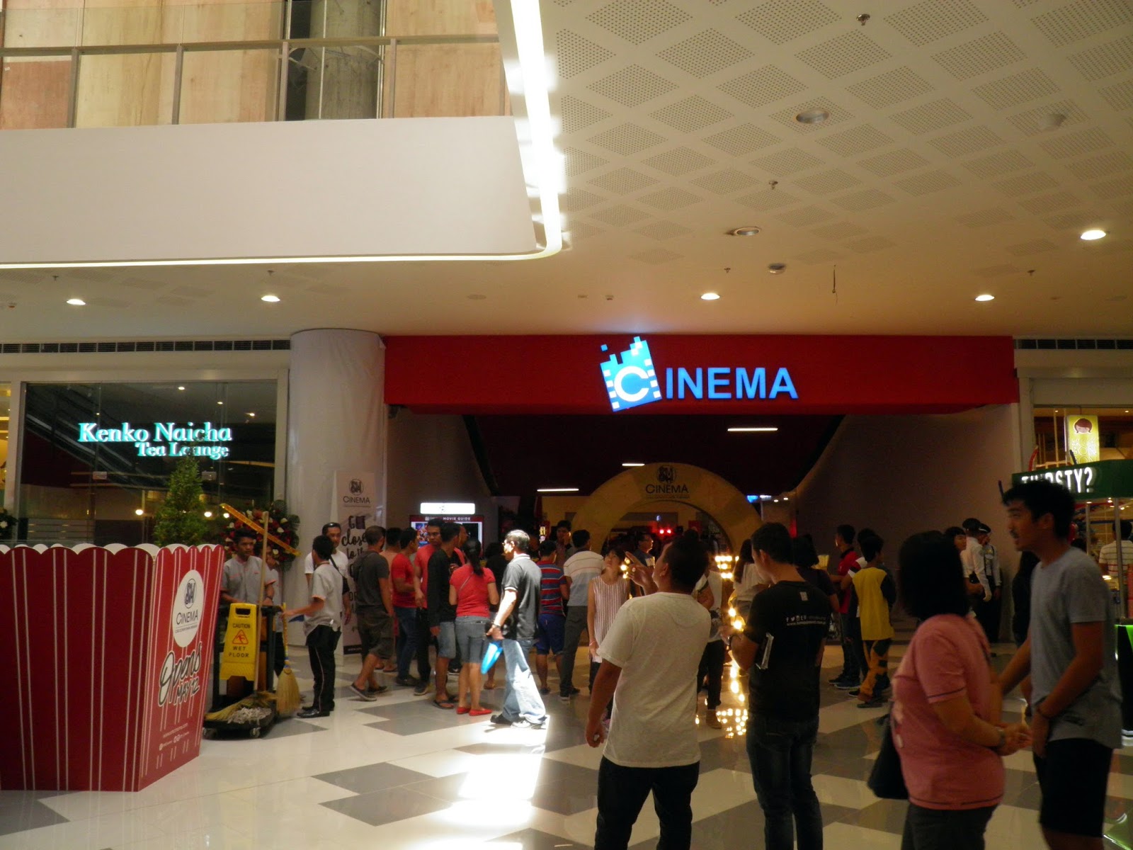 noel autor: SM CDO Downtown Premier Grand Opening