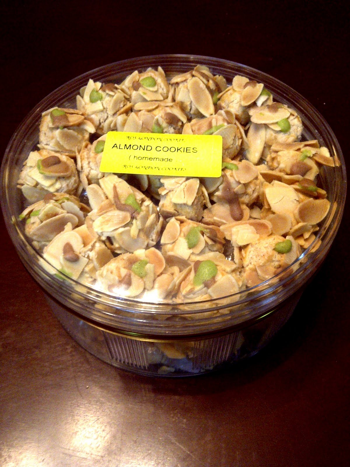 Loveelinda's Cakes: Kuih Raya 2011~Tasty Delicious~