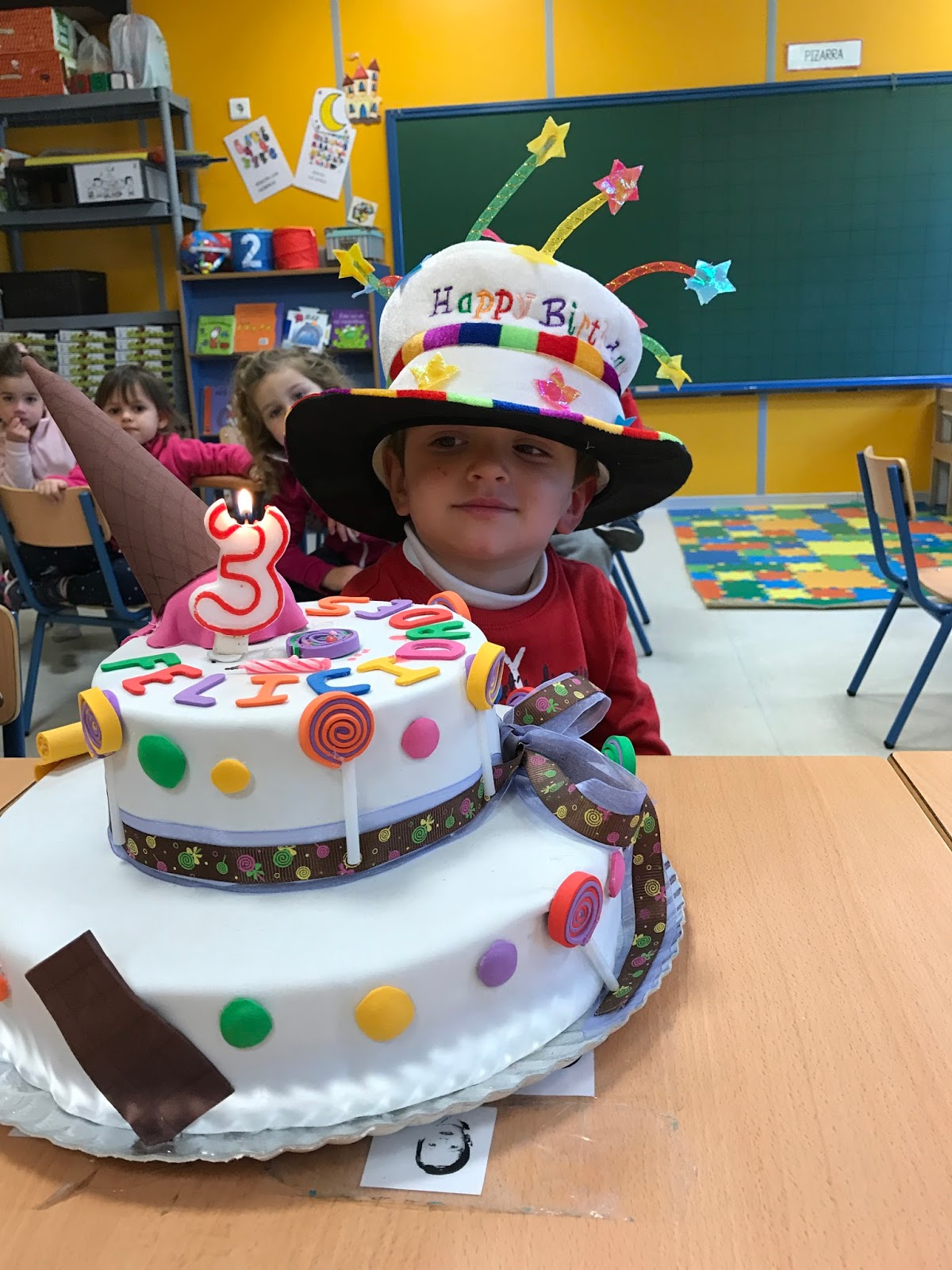 AULA MENUDA: CUMPLEAÑOS DE CARLOS