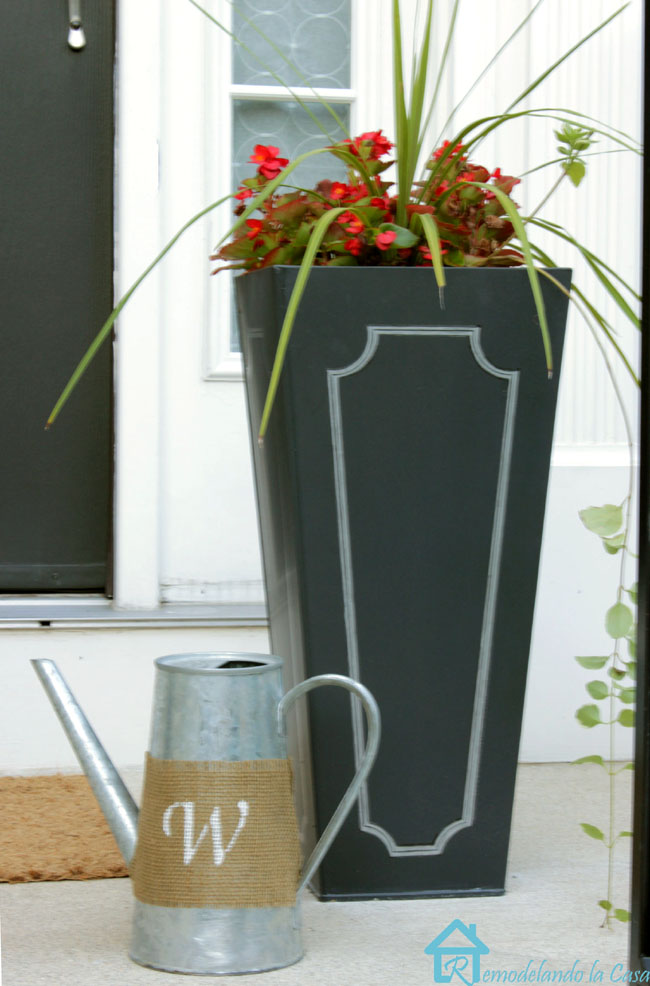 New Planters with Added Design - Remodelando la Casa