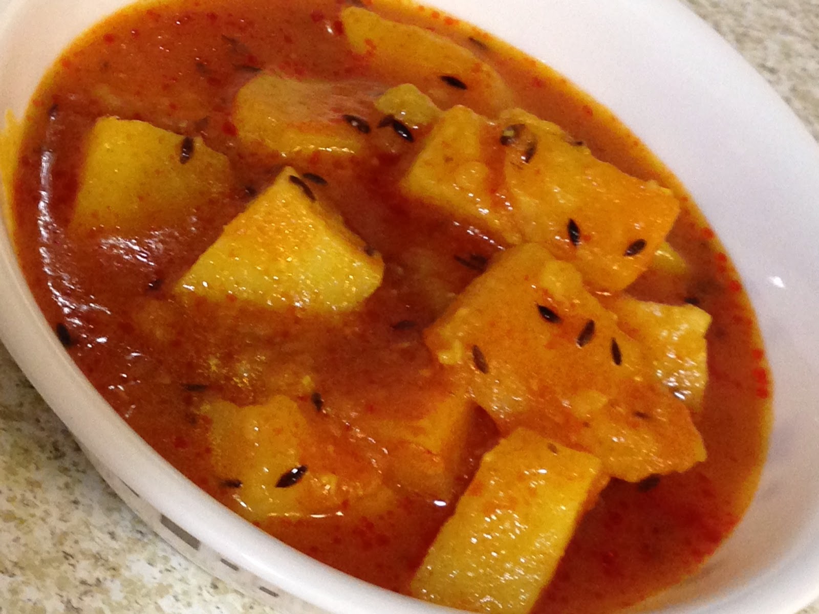 Urbancooking101: ALOO TAMATAR RASEDAR