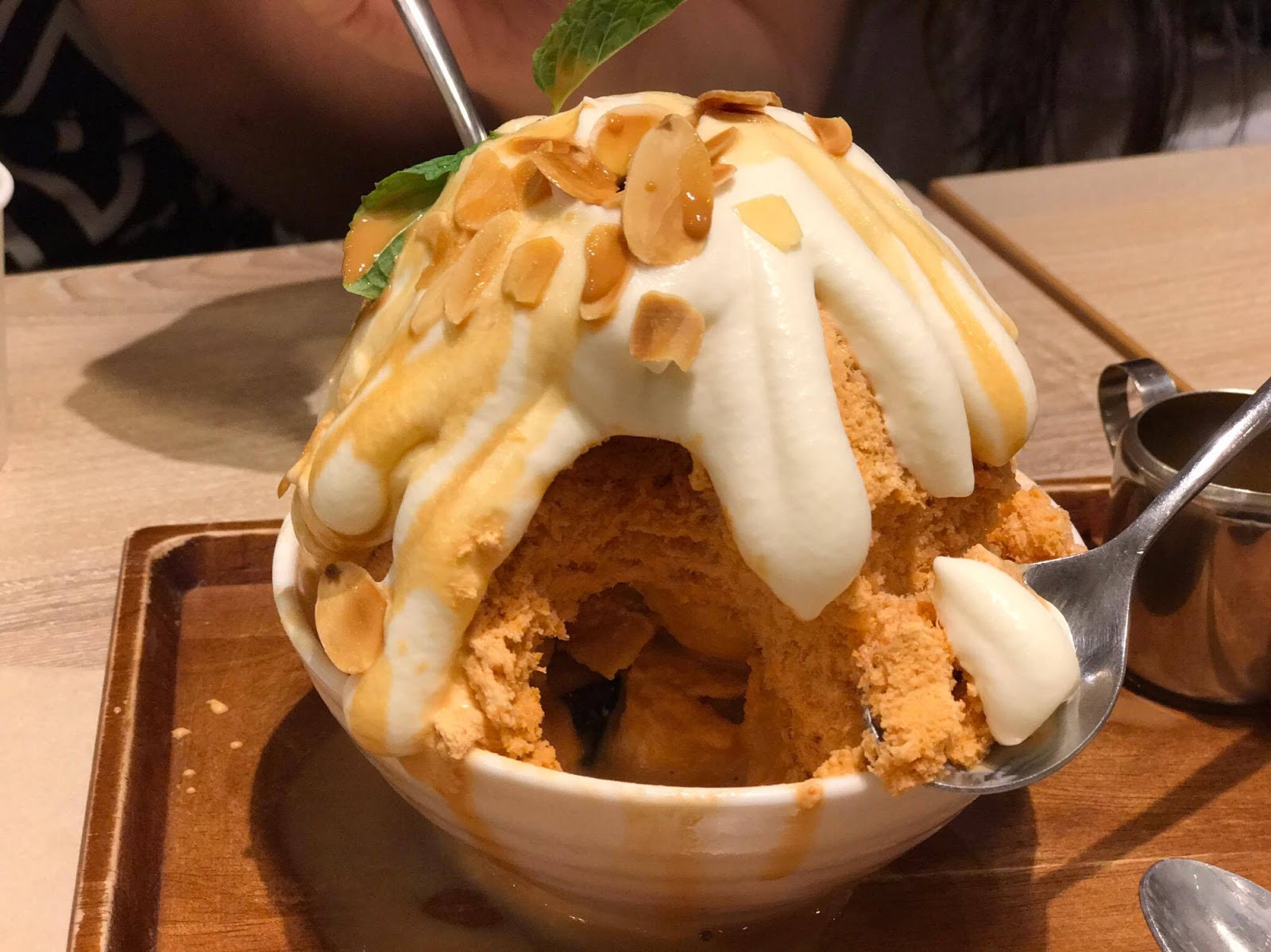 รีวิวน้ำแข็งไสชานม Thai Tea Kakigōri ที่ After You Dessert Cafe ...