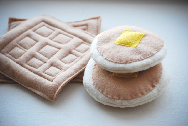 Abstract Grace: felt food making-waffles + pancakes