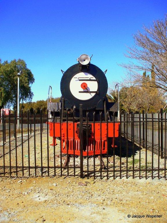 old STEAM LOCOMOTIVES in South Africa: Theunissen, Town, SAR Class 16DA ...
