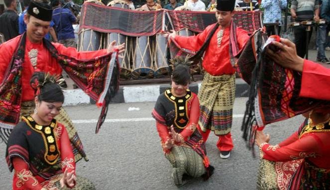 Tari Tor Tor Batak Toba - Pesona Nusantara