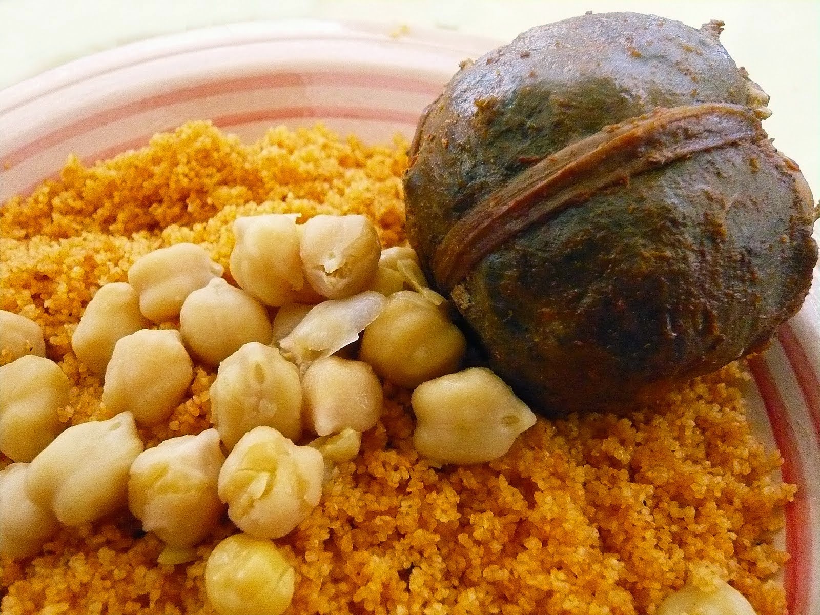 Osbane Tunisien - عصبان تونسي - Cuisine Tun