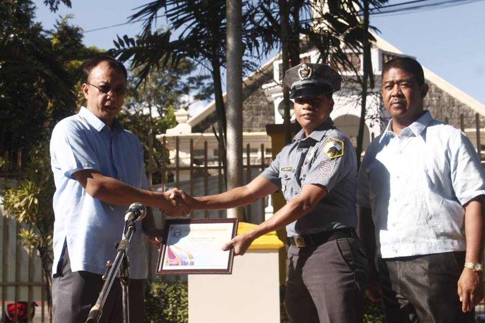 BALITANG PROBINSYA: LDJ; BINIGYAN NG COMMENDATION NG LGU LABO, MATAPOS ...