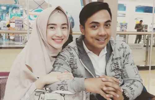 Ustadz Riza Muhammad Banjir Kritik Unggah Foto Istri Saat Lakukan Ini ...