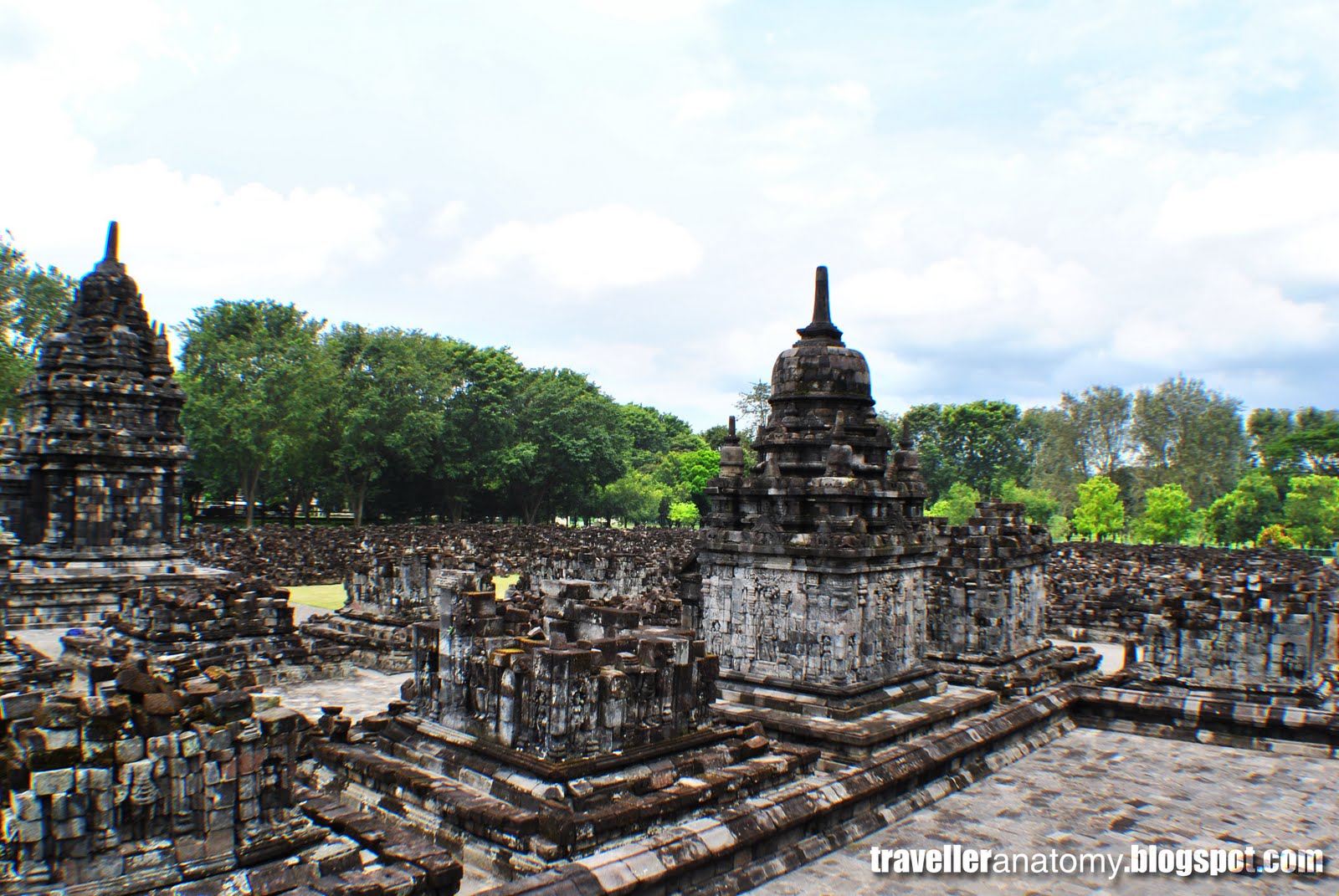 Traveller's Anatomy: Central-East Java: Sewu Temple