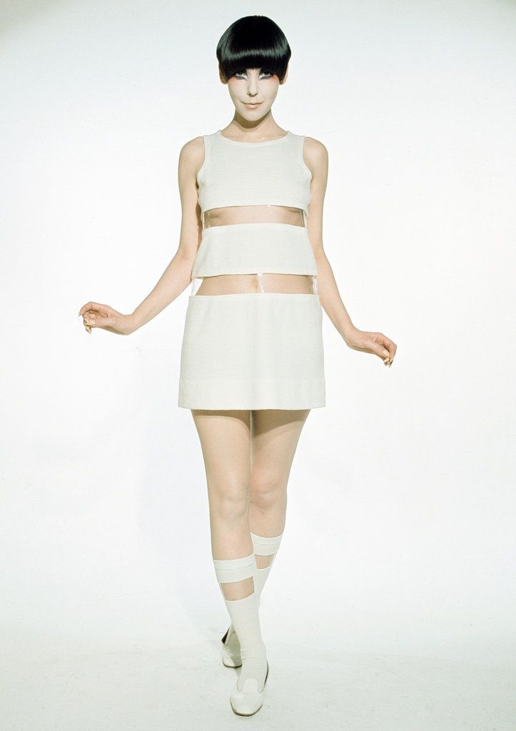 30 Stunning Color Photographs of the "Queen of Mod" Peggy Moffitt in ...