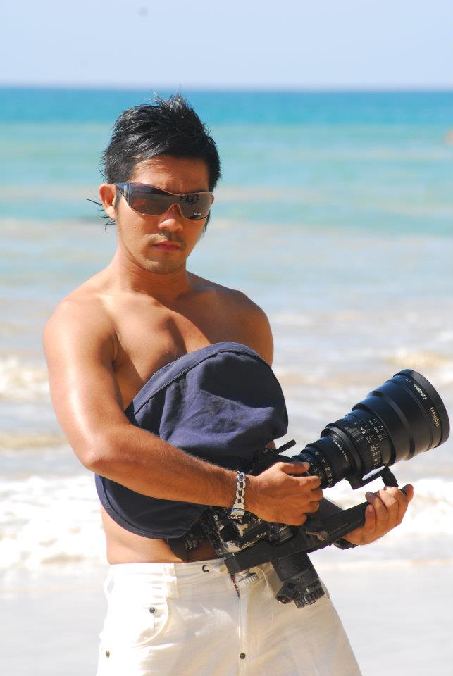 M y a n m a r H u n k s: Thu Htoo San