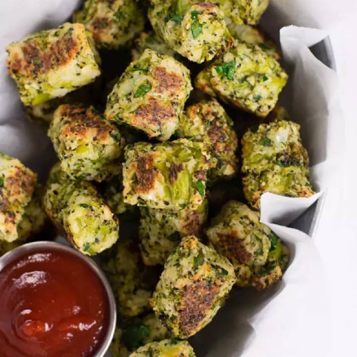 In en om die huis: 4 Ingredient Broccoli Tater Tots