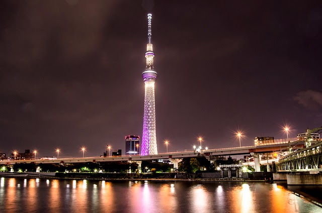 Tempat-Tempat Menarik Untuk di Kunjungi: Menara Tertinggi di Dunia