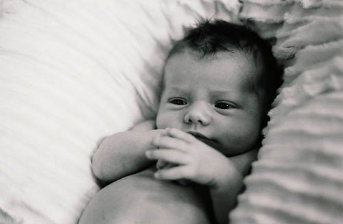 Imagenes de bebés recien nacidos morenos - Imagui