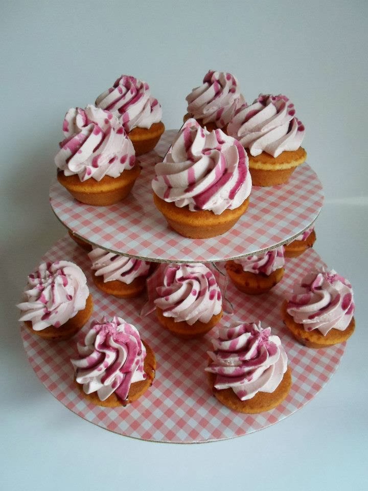 The lazy bakery: Cuberdoncupcakes