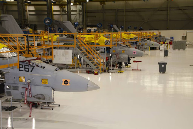 Boeing receives second U.S. Navy contract for F/A-18 Service Life ...