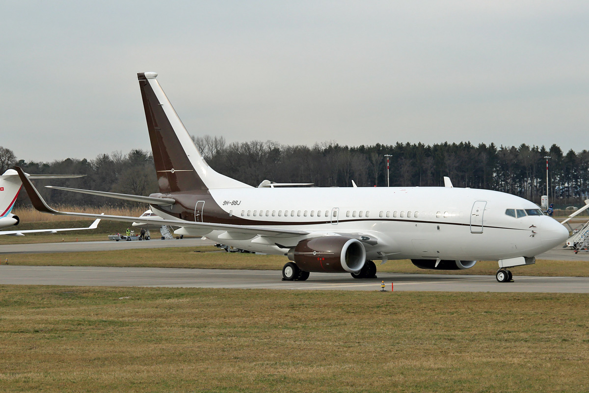 Eastwings: B-737-7BCJ BBJ * Privajet Ltd. * 9H-BBJ