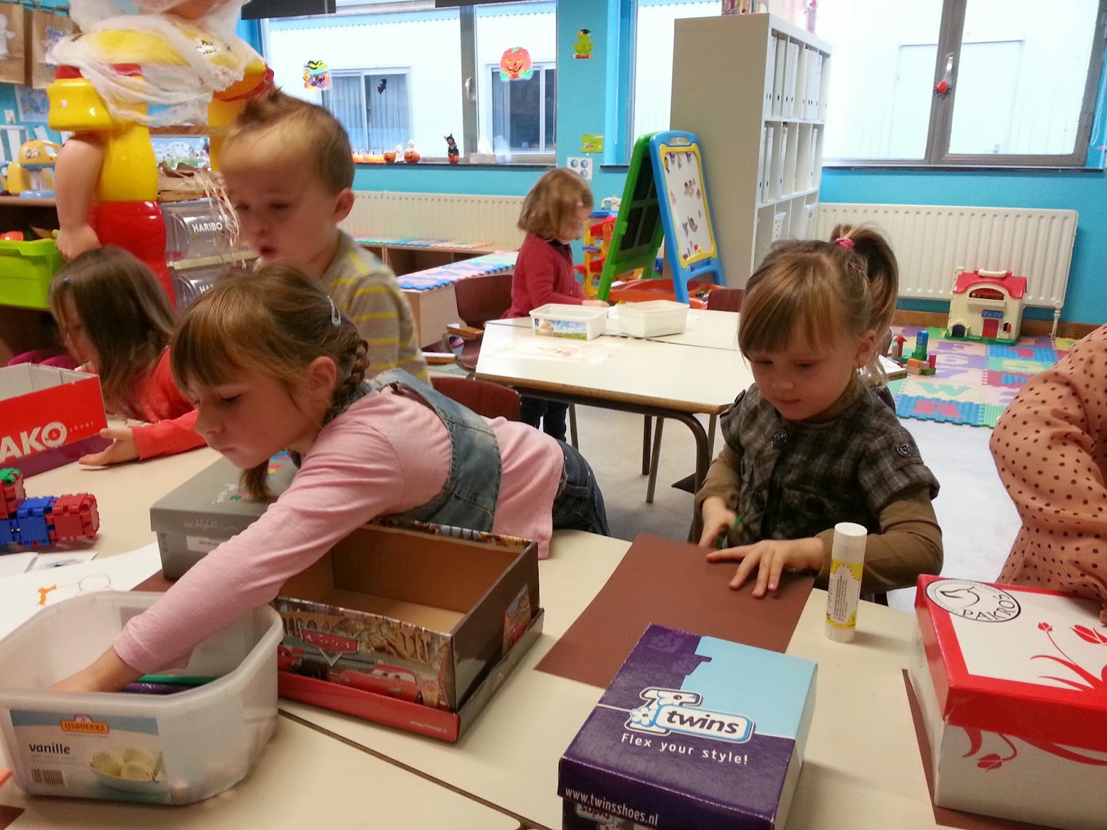 Freinet on the move kleuters Nath: Kijkdozen.