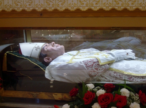 Guadalupe House Ministry : The Mystery of the "Incorruptibles"