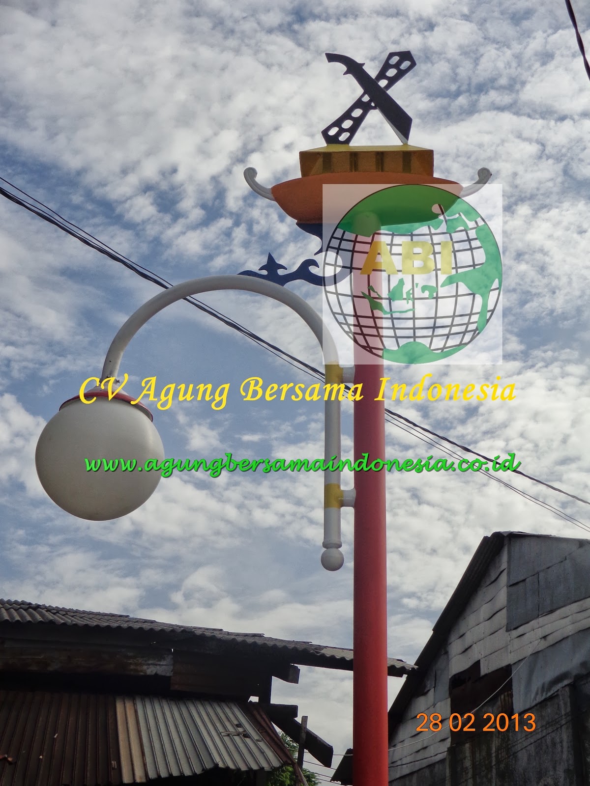 Jaya Abadi Tiang Antik Tiang Lampu Antik Tiang Lampu Taman Jalan