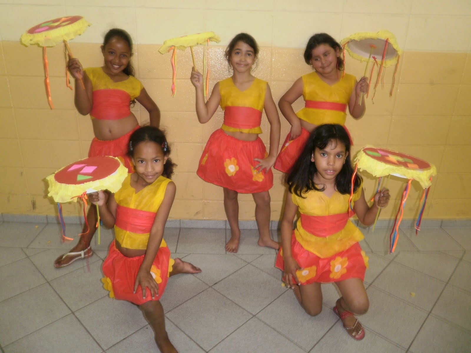 "A história é a essência de inúmeras biografias.": Frevo