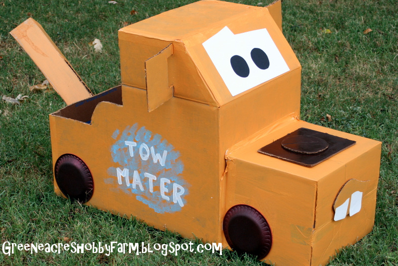 Greene Acres Hobby Farm: Cardboard Tow Mater