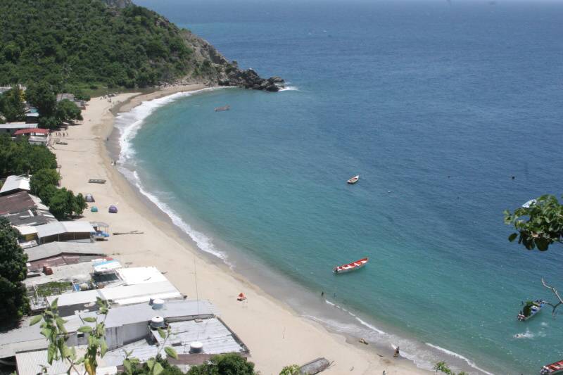 TURISMO EN VARGAS: Fotos de Chichirivichi de la Costa.
