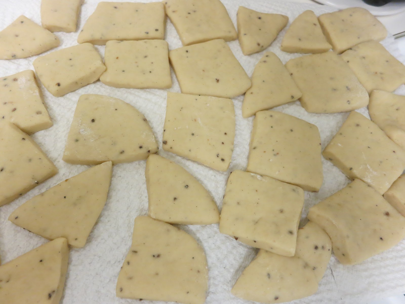 LiveLoveLaugh: How I make Mandazi!!