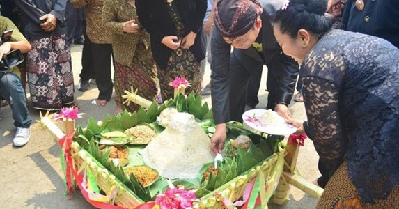 Tradisi Suran Di Kabupaten Banyumas