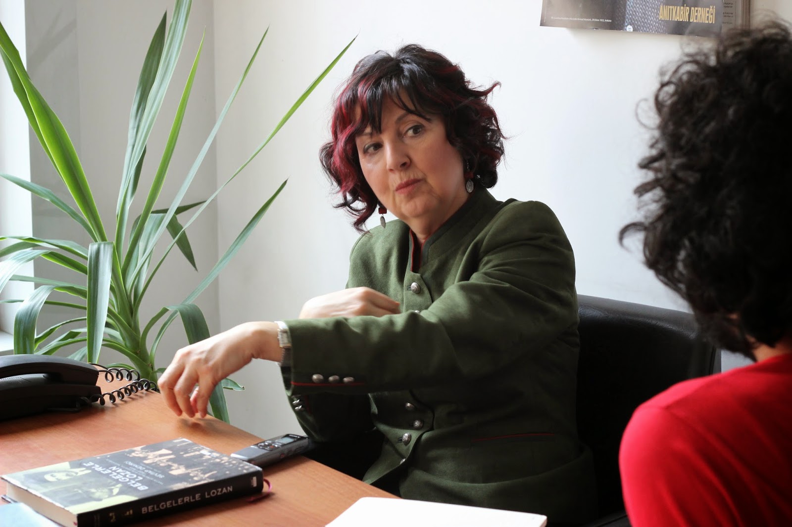 Sarı Sokak Lambaları: Türkiye'nin Lozan Uzmanı Doç. Dr. SEVTAP DEMİRCİ ...