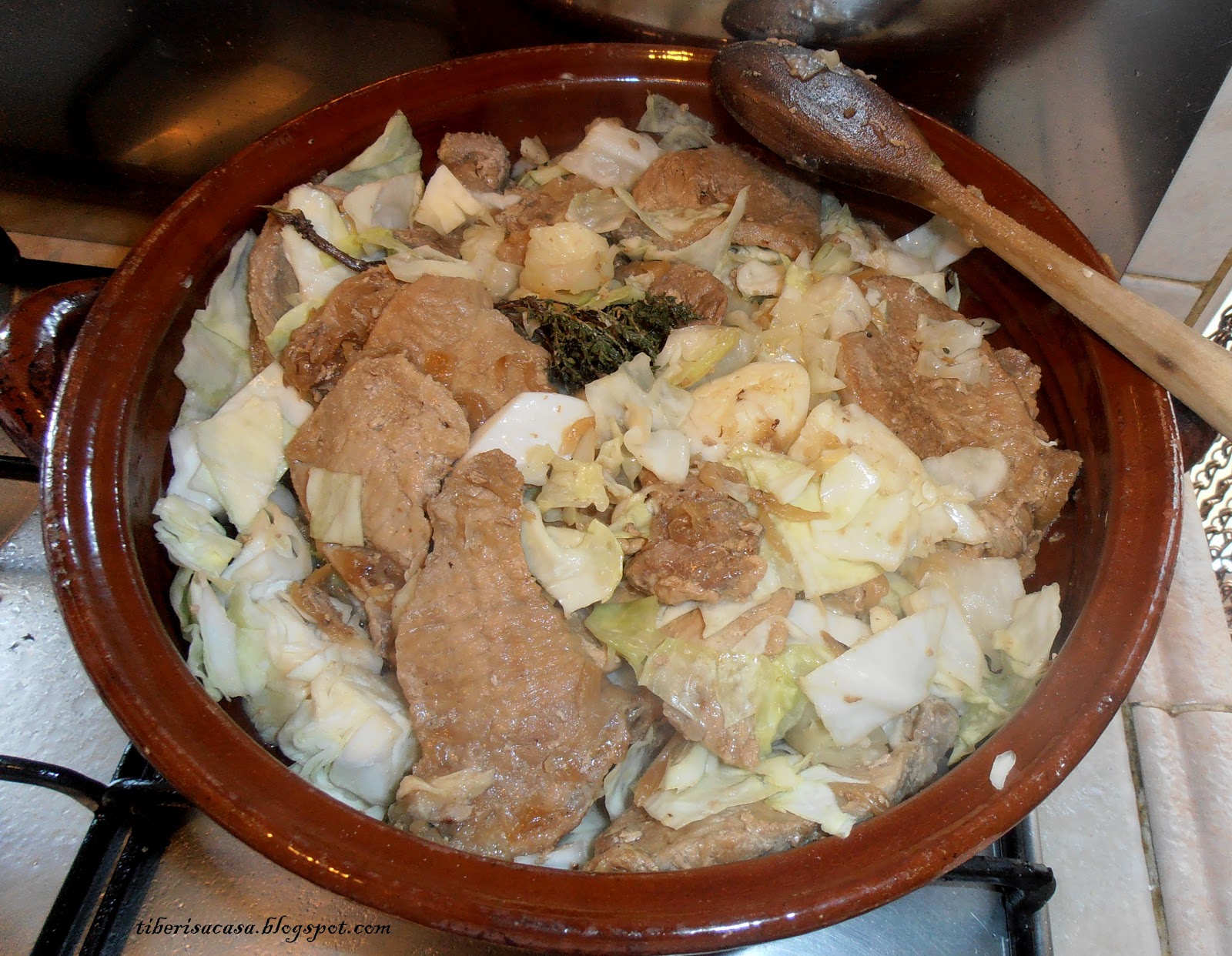 TIBERIS : ~~Llom amb col ~~Lomo con col