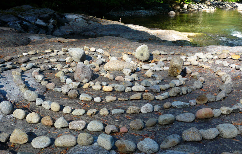 Tidal Art: Placing the Stones