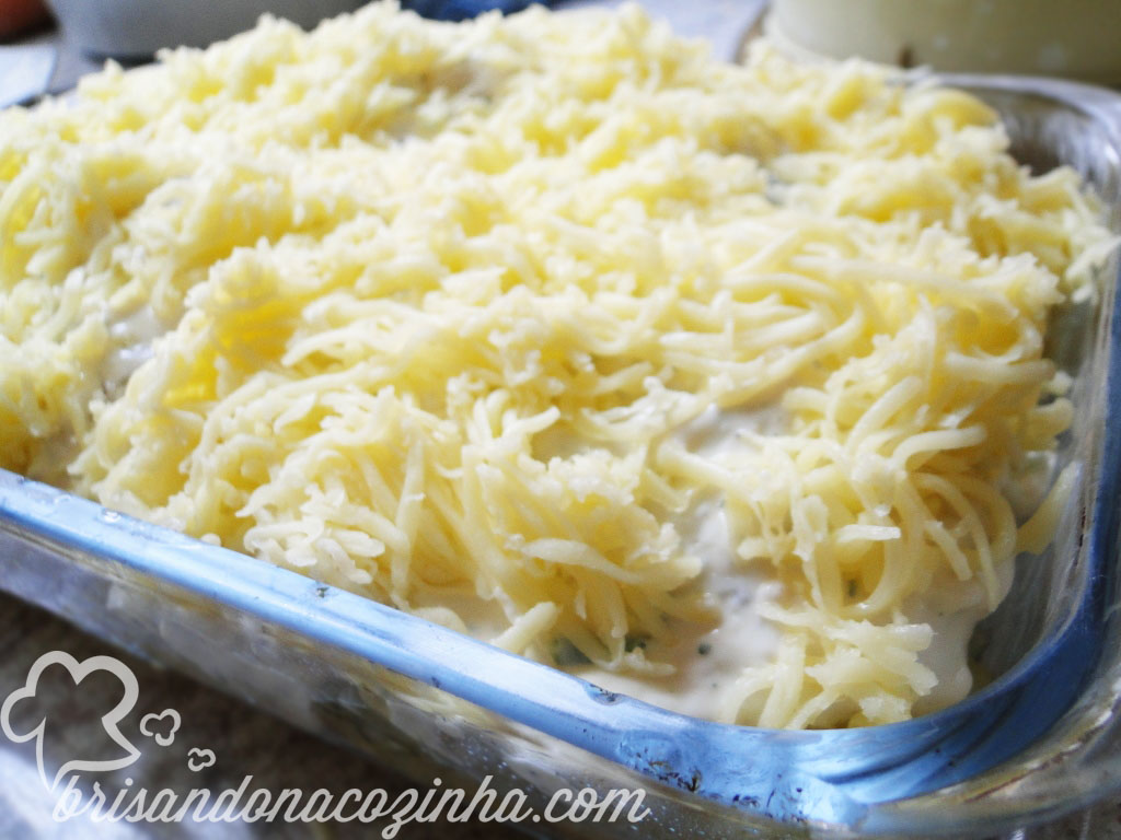 Brisando na Cozinha: Mandioca gratinada com maionese