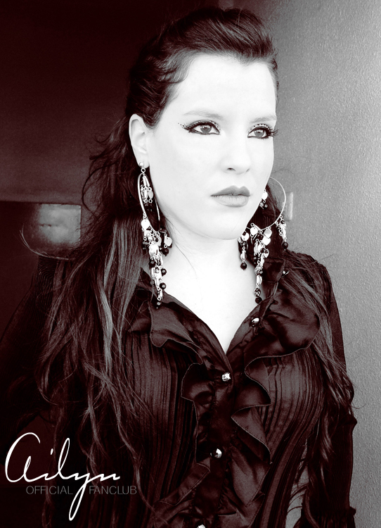 Ailyn (Sirenia) - As melhores fotos