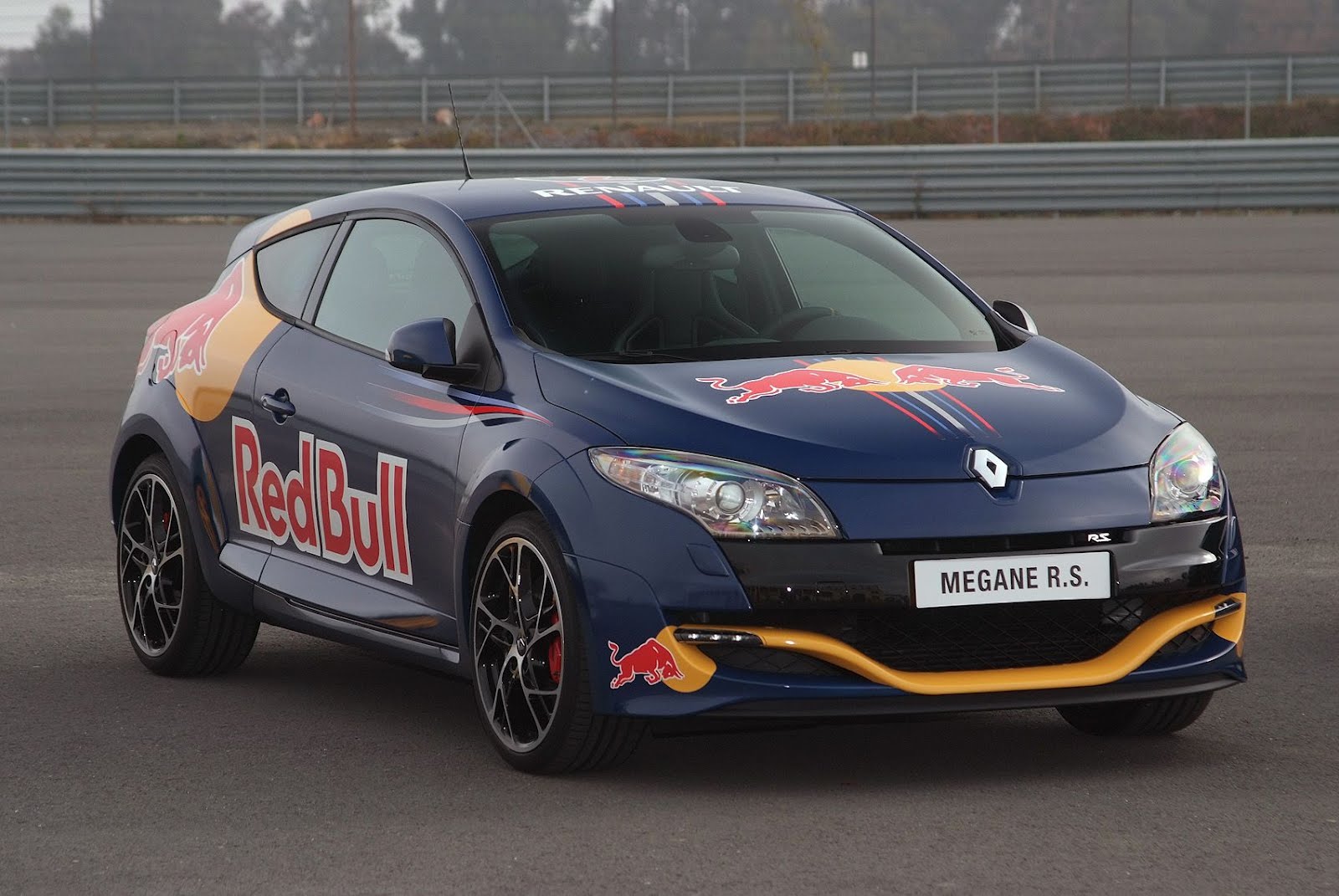 AUTOS IMÁGENES AXEL: Renault Megane RS F1 Models 2012