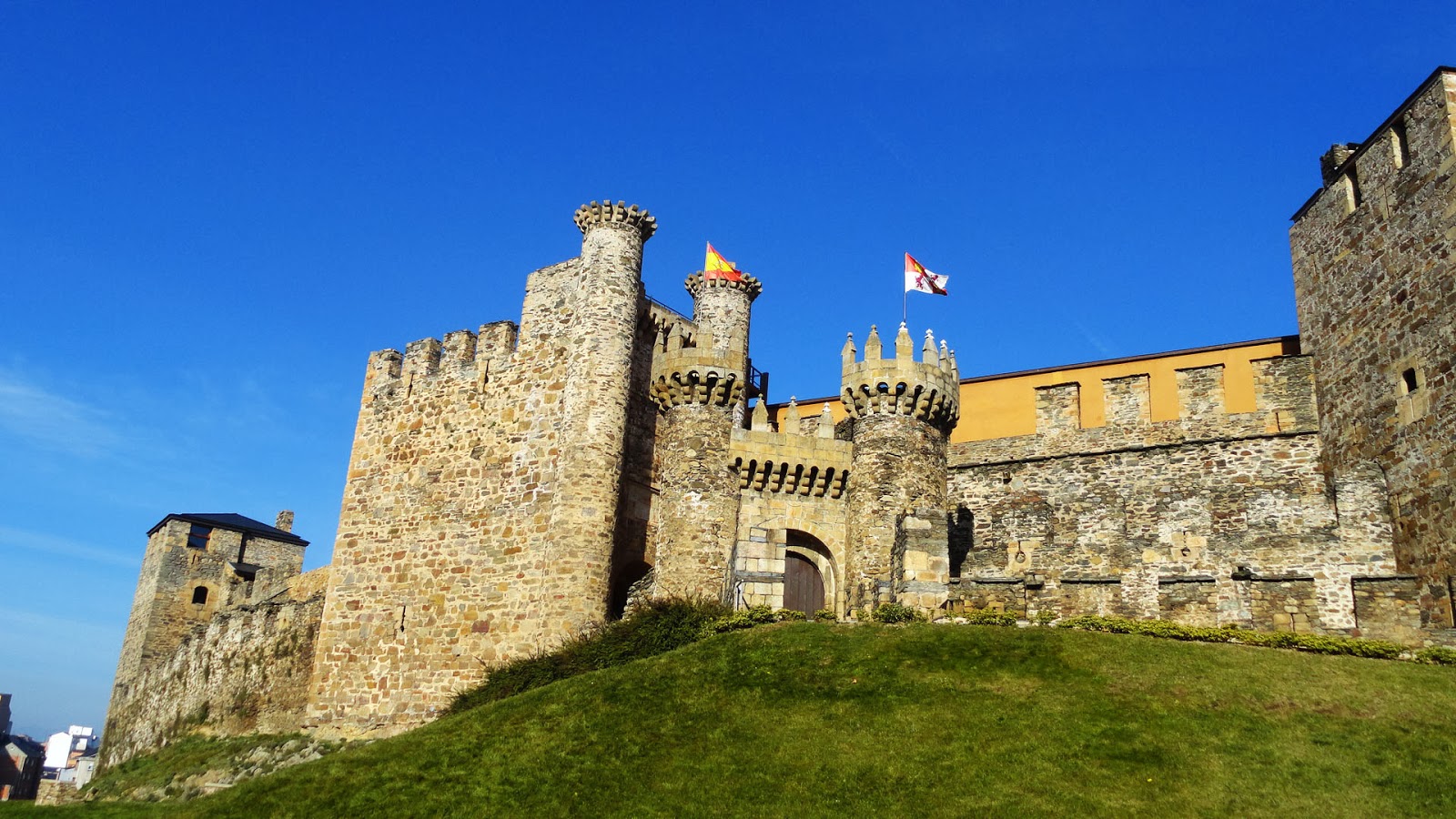 PUEBLOS Y LUGARES: PONFERRADA