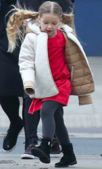 Harper Beckham Fashion Blog: December 2016: Harper out in London
