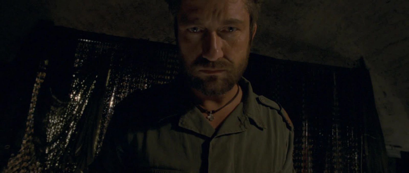 La Sonrisa del Mapatxe: Una Cierta Mirada: "To Repel Ghosts".