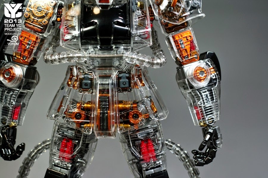 PG 1/60 Zaku II Clear Ver. Painted Inner Frame