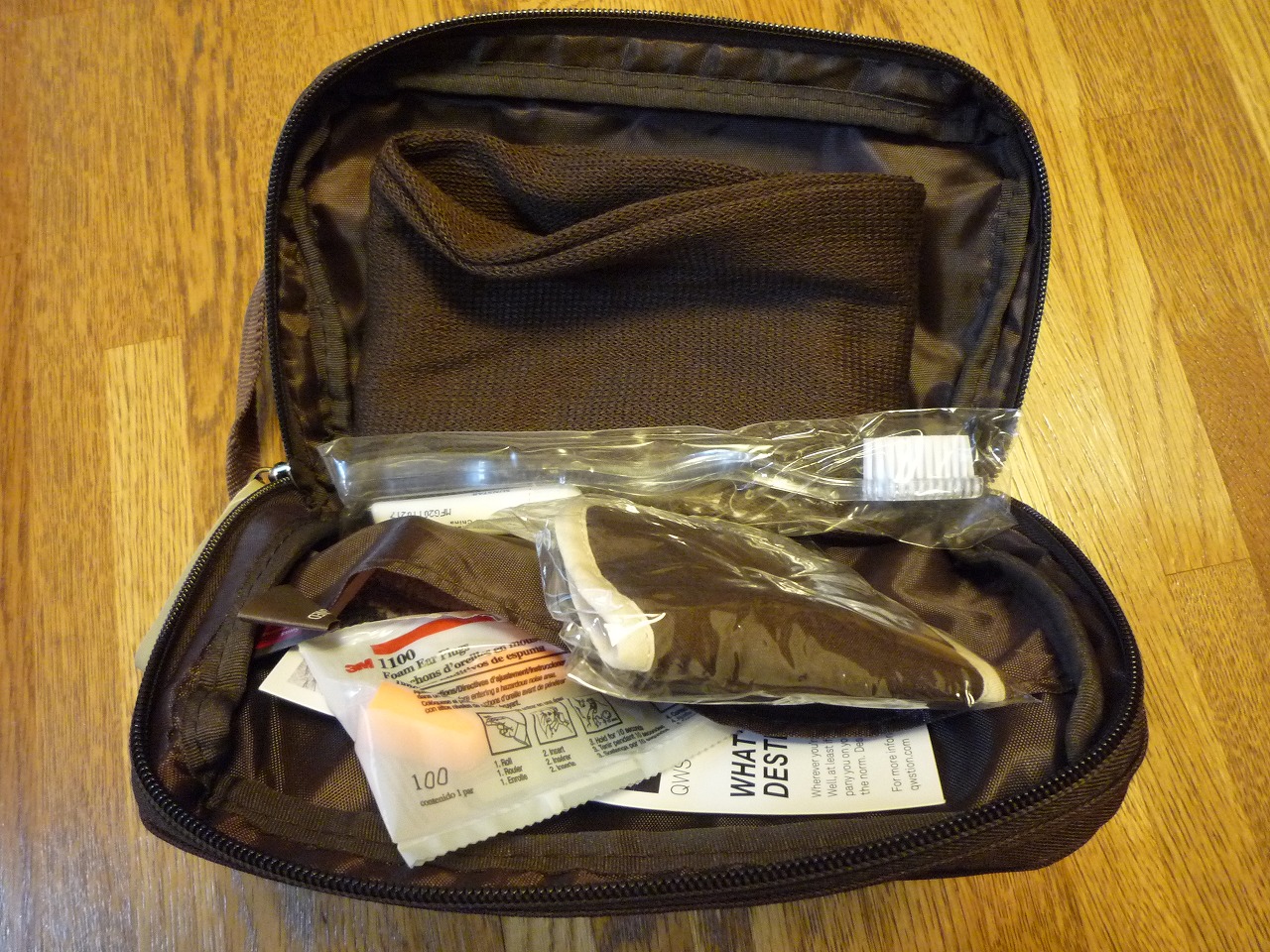 Slightly jet-lag: スイスインターナショナルエアラインズ LX160 ビジネスクラス アメニティ