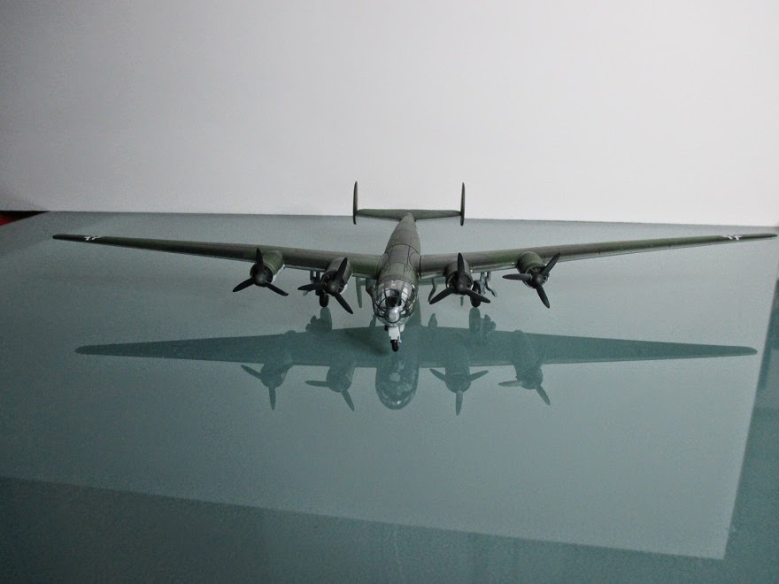1/144 airbattle: 1/144 Messerschmitt Me 264 - by Altaya (Ixo)