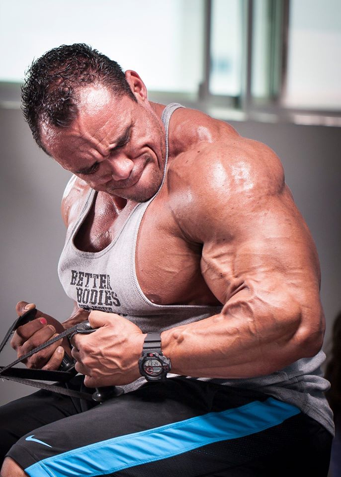 Muscle Lover: Mexican bodybuilder Manuel "Charro" Lomeli