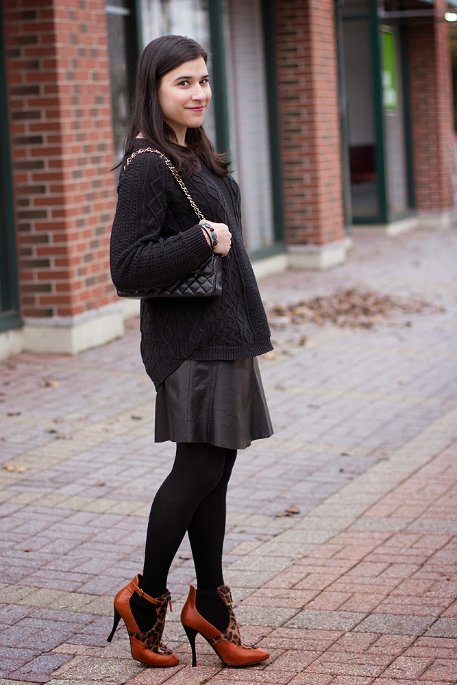 {outfit} Luxe Leather with an Oversized Sweater | Closet Fashionista